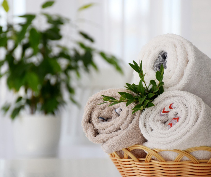 Towel Talk: Exploring Different Types of Bath Towels and Their Uses
